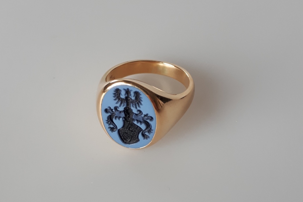 Signet ring and crest ring - handmade by Pro Heraldica